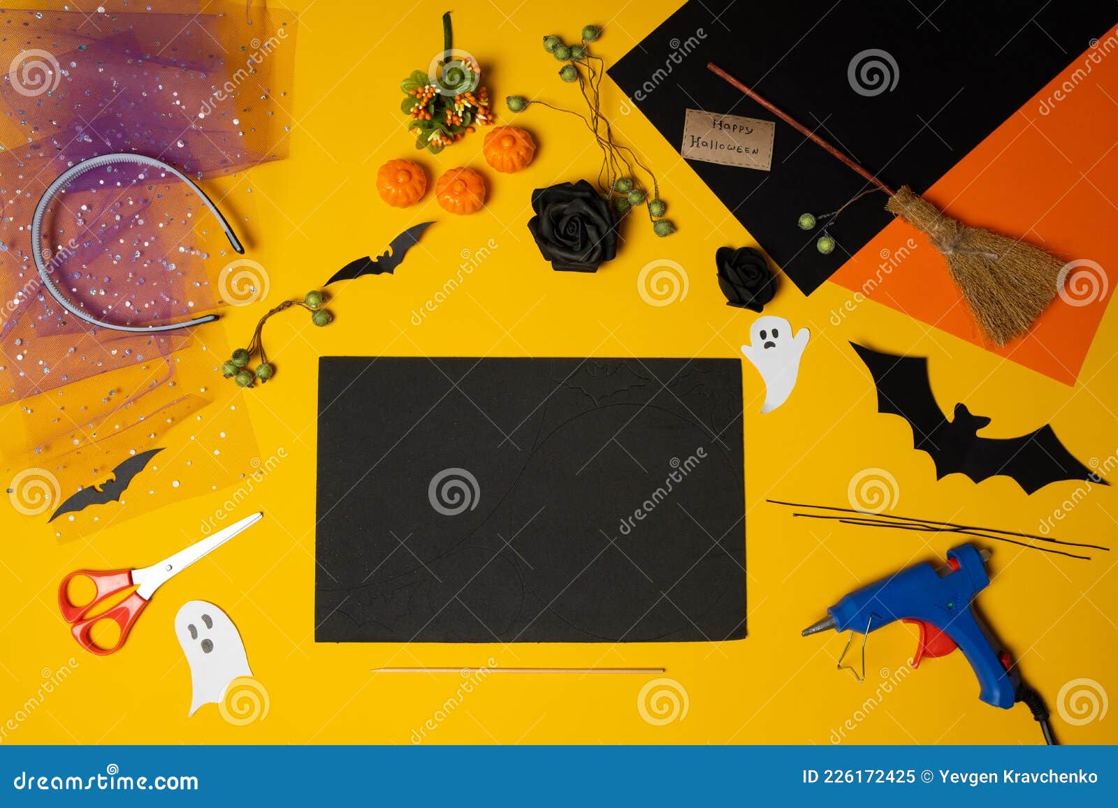 DIY Halloween Witch Hat. Halloween Craft Step by Step Instructions ...