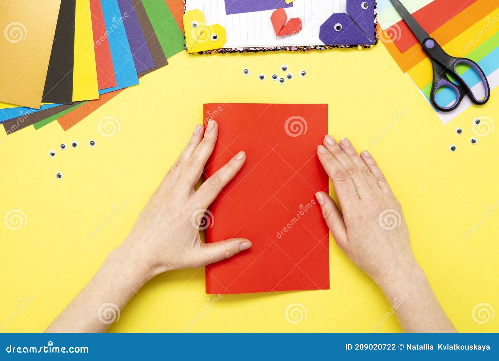 DIY Instruction. Step by Step Guide Stock Photo - Image of guide, heart ...