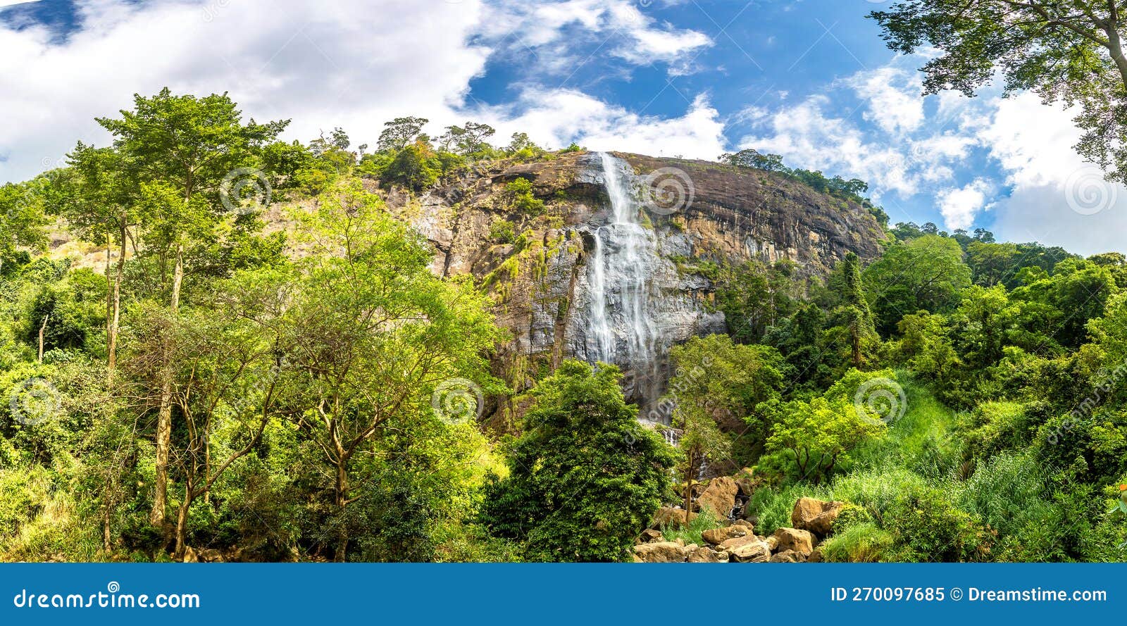 Diyaluma Waterfall in Sri Lanka Stock Image - Image of mountain, cliff ...
