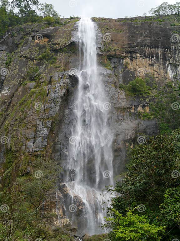 Diyaluma waterfalls stock photo. Image of scene, river - 29218118