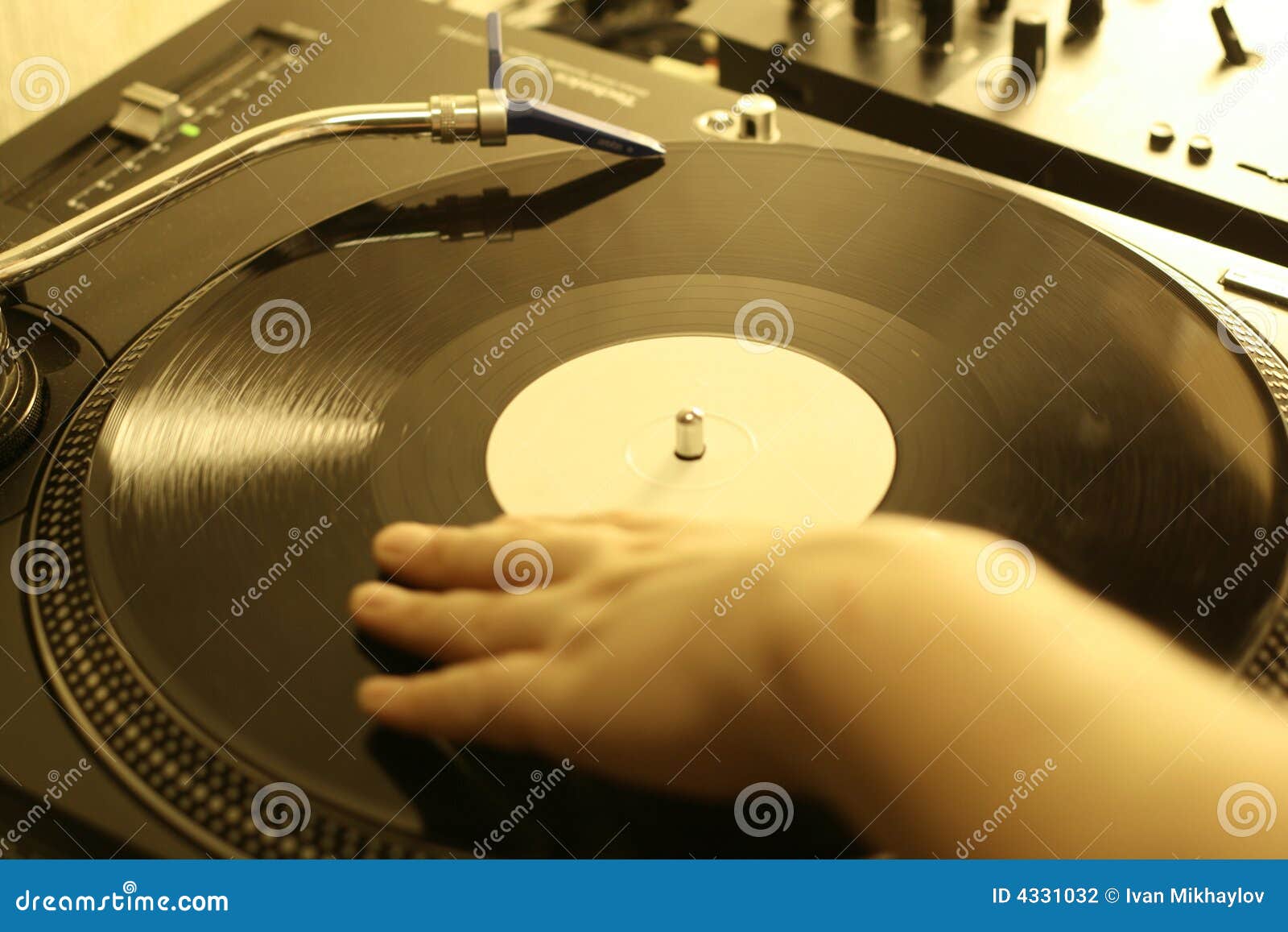 Dj stock photo. Image of electronics, spinning, technician - 4331032