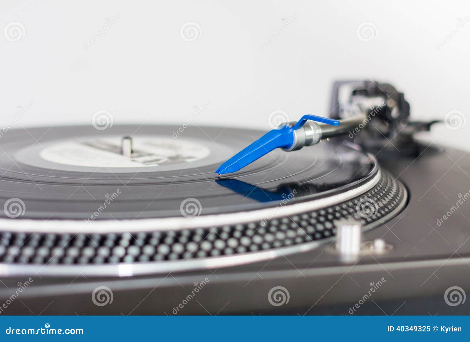 DJ Needle on a Vinyl Record Stock Image - Image of djing, plastic: 40349325