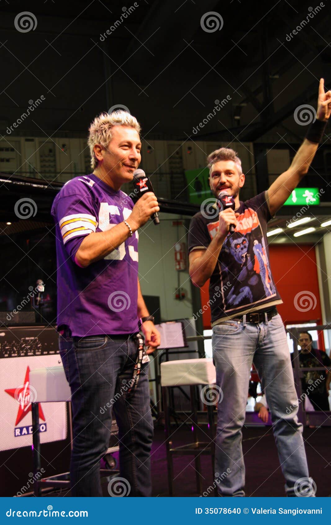 DJ Ringo E Omar Fantini EICMA 2013 Imagem Editorial - Imagem de roda ...