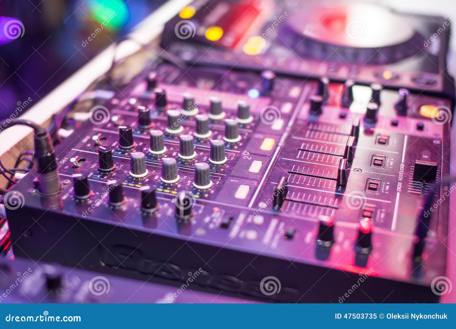 DJ turntable stock image. Image of turntable, black, turning - 47503735