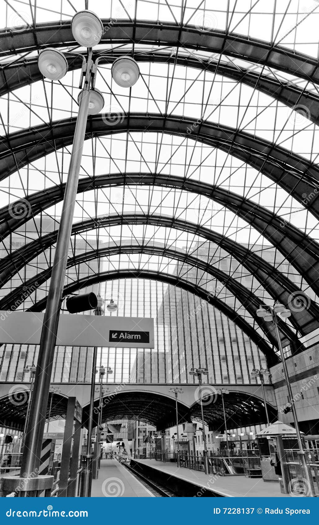 DLR stock image. Image of girder, metropolis, lamppost - 7228137