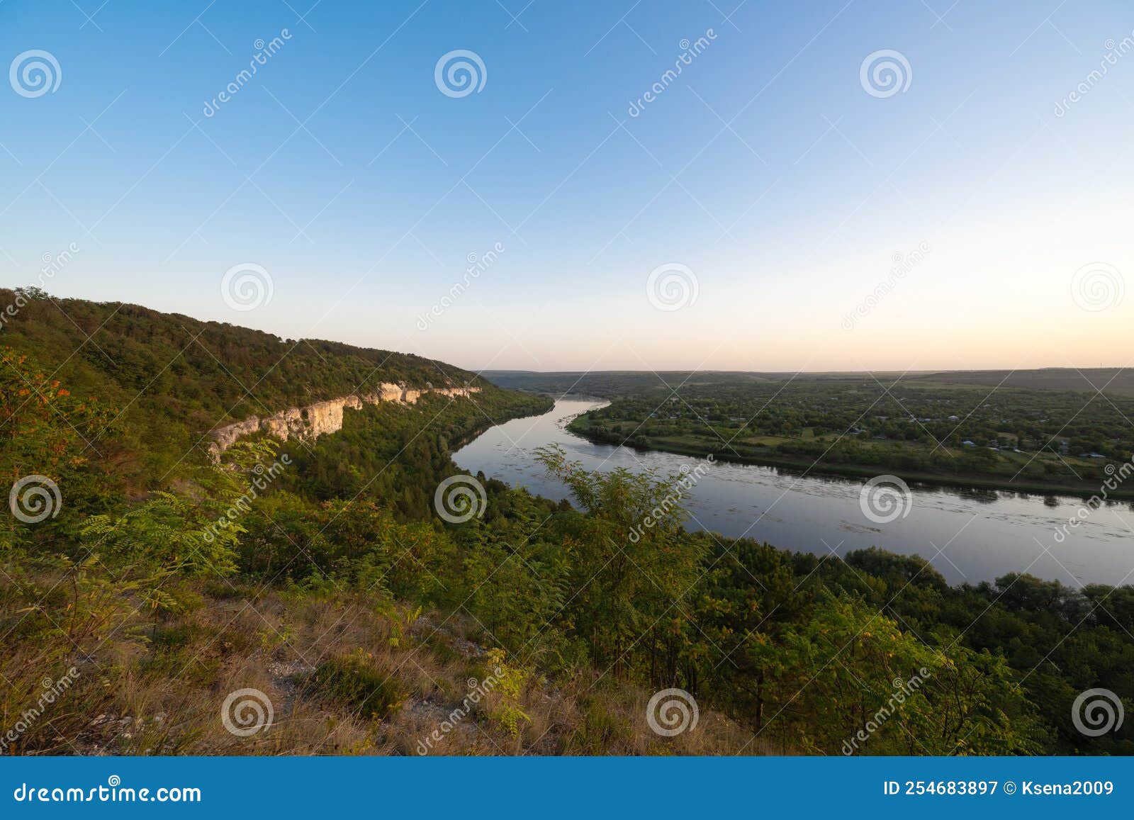 The Dniester River on the Moldovan-Ukrainian Border Stock Image - Image ...