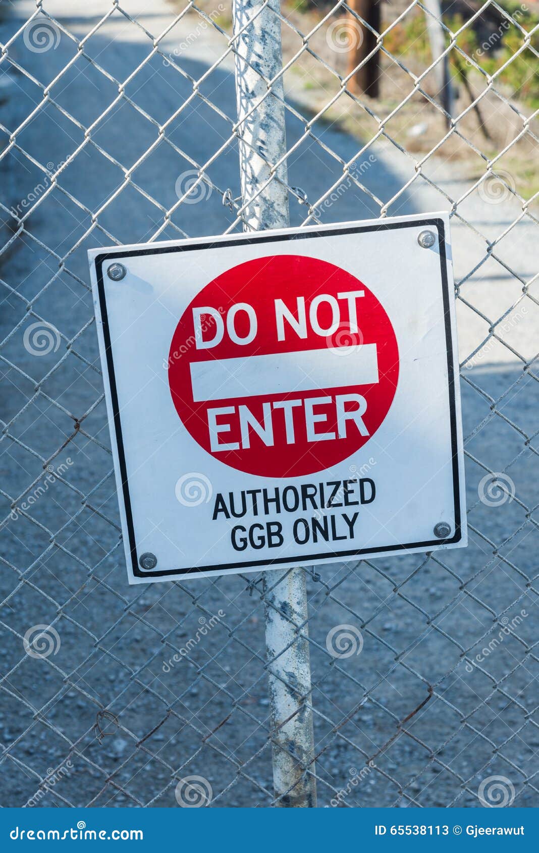 Do Not Enter Sign on Steel Fence Stock Image - Image of symbol ...