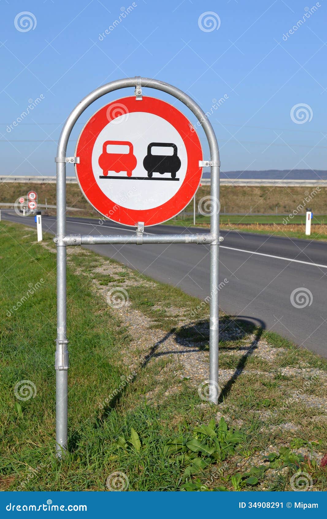 Do not overtake sign stock image. Image of europe, limit - 34908291
