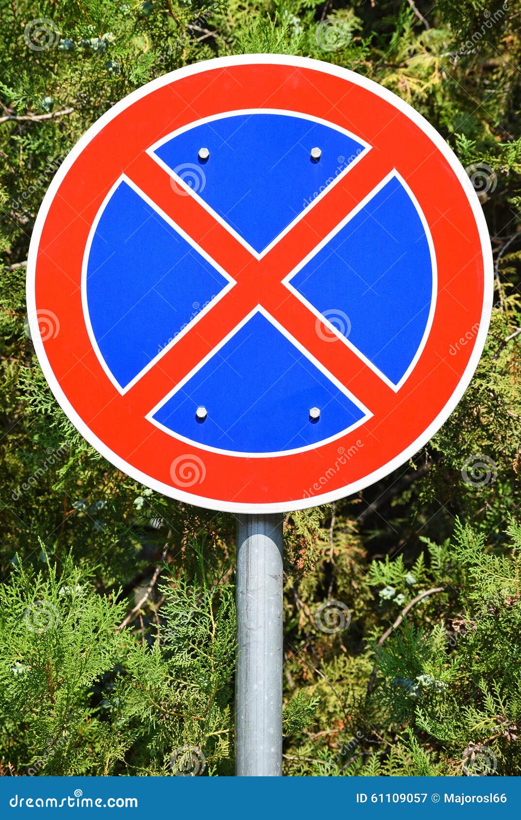 Do not stop traffic sign stock image. Image of city, sign - 61109057