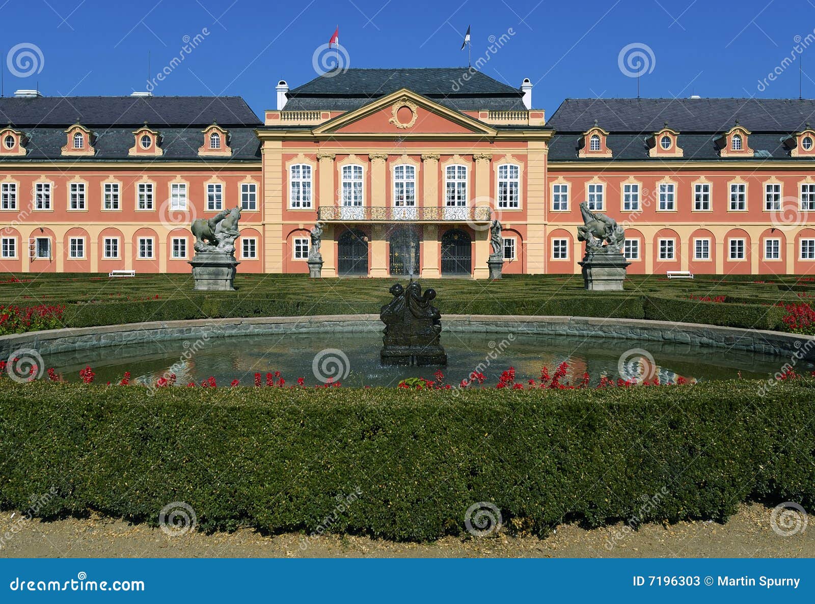 Dobris castle stock image. Image of dobris, facade, chacent - 7196303