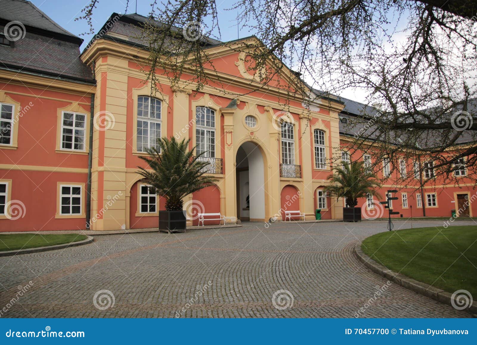 Dobris Castle in Czech Republic Editorial Image - Image of sculpture ...