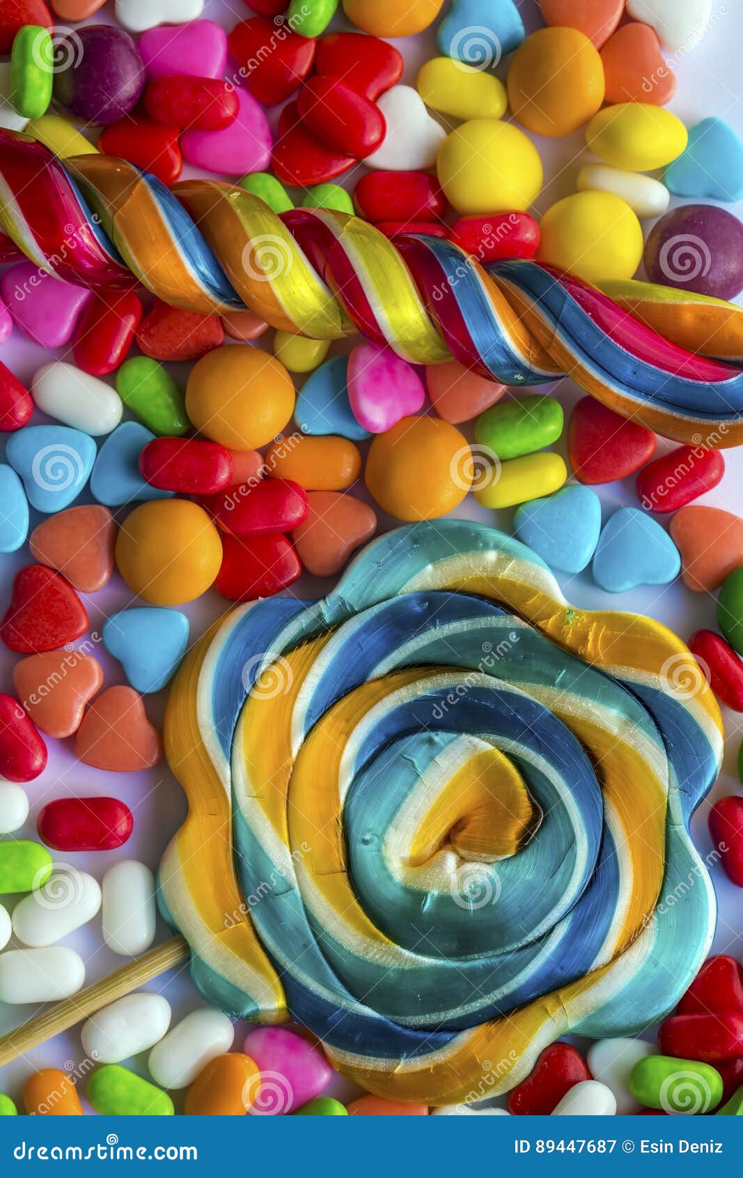 Doces coloridos imagem de stock. Imagem de sobremesa - 89447687