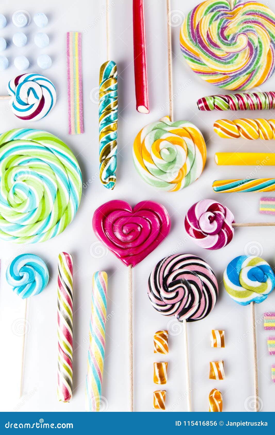 Doces Da Goma Colorida E Pirulitos E Bolas De Goma Doces Foto de Stock ...