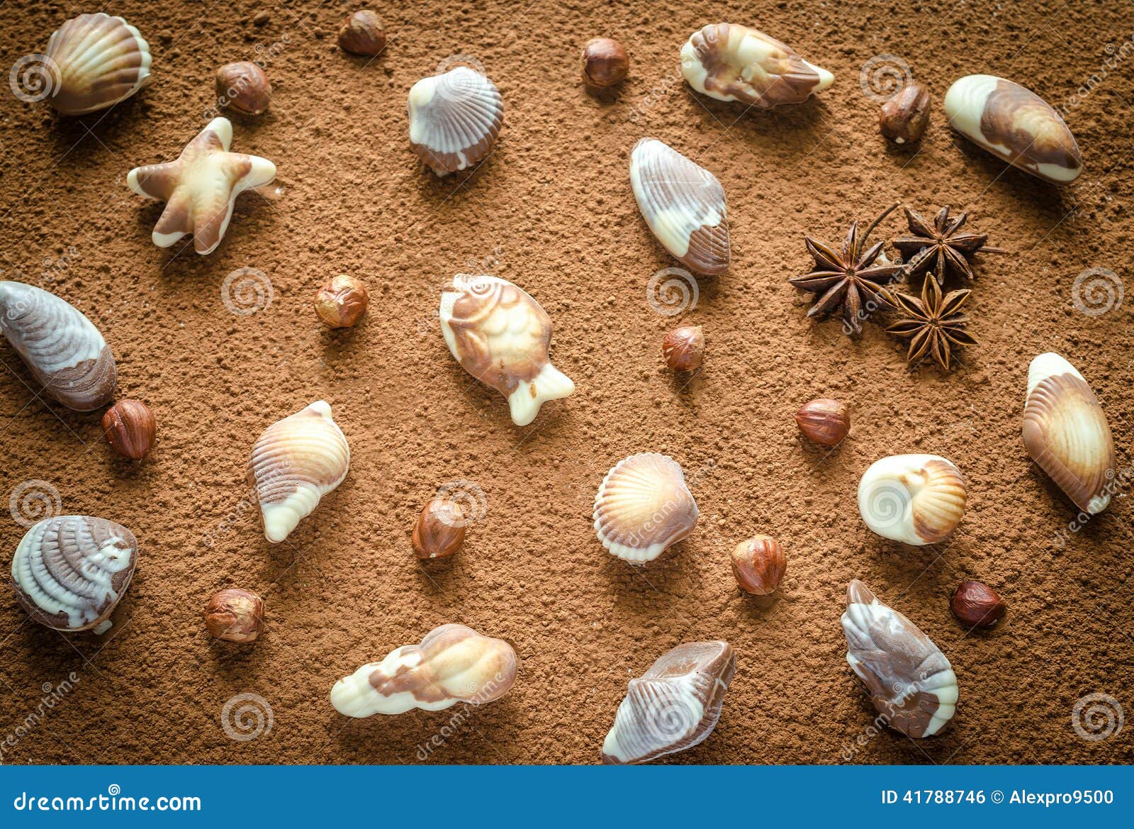 Doces De Chocolate Luxuosos Sob a Forma Do Marisco Foto de Stock ...