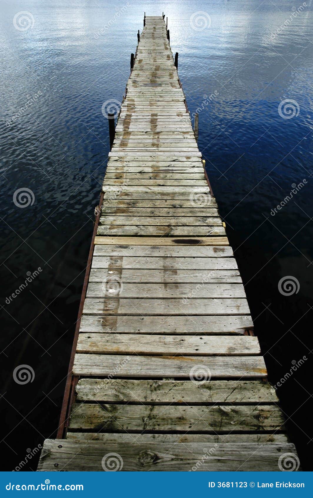 Dock Floating in Blue Water Stock Image - Image of serenity, water: 3681123