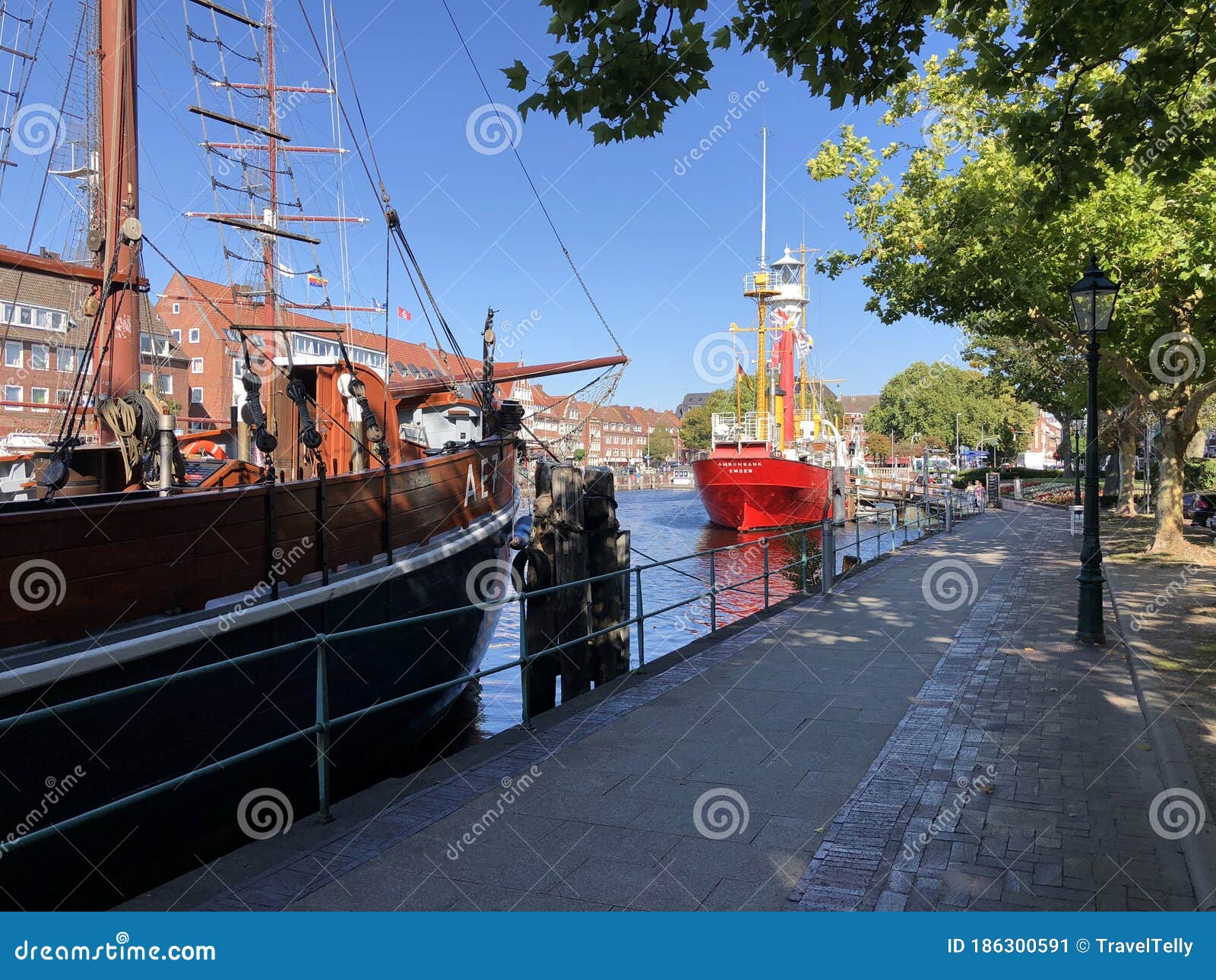 Dock Ratsdelft in Emden editorial photo. Image of lightship - 186300591