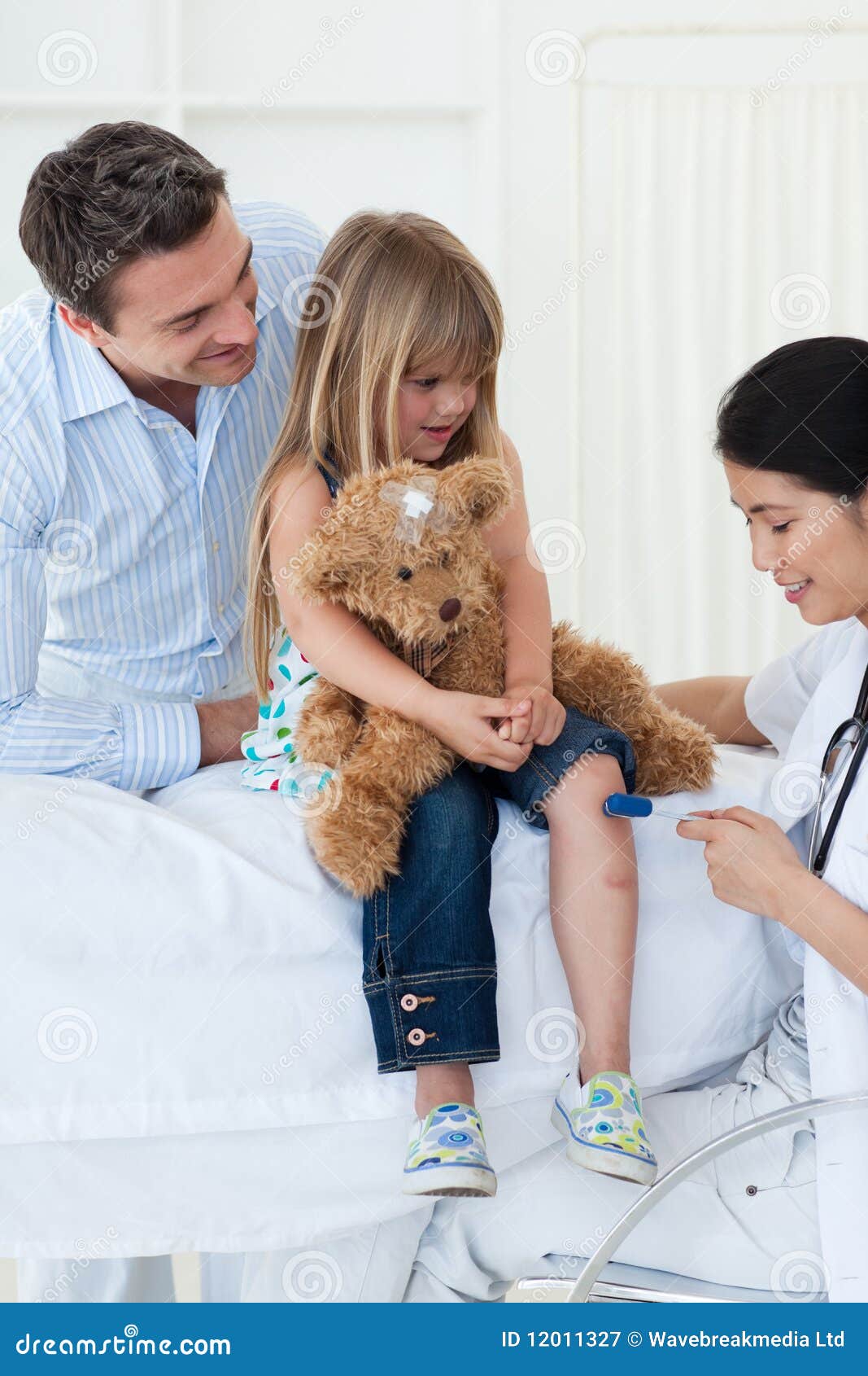 A doctor checking child s stock image. Image of healthy - 12011327