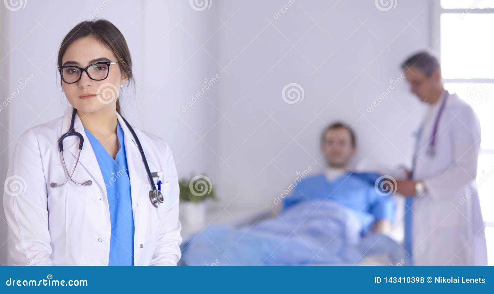 Doctor Checking Heart Beat of Patient in Bed with Stethoscope Stock ...