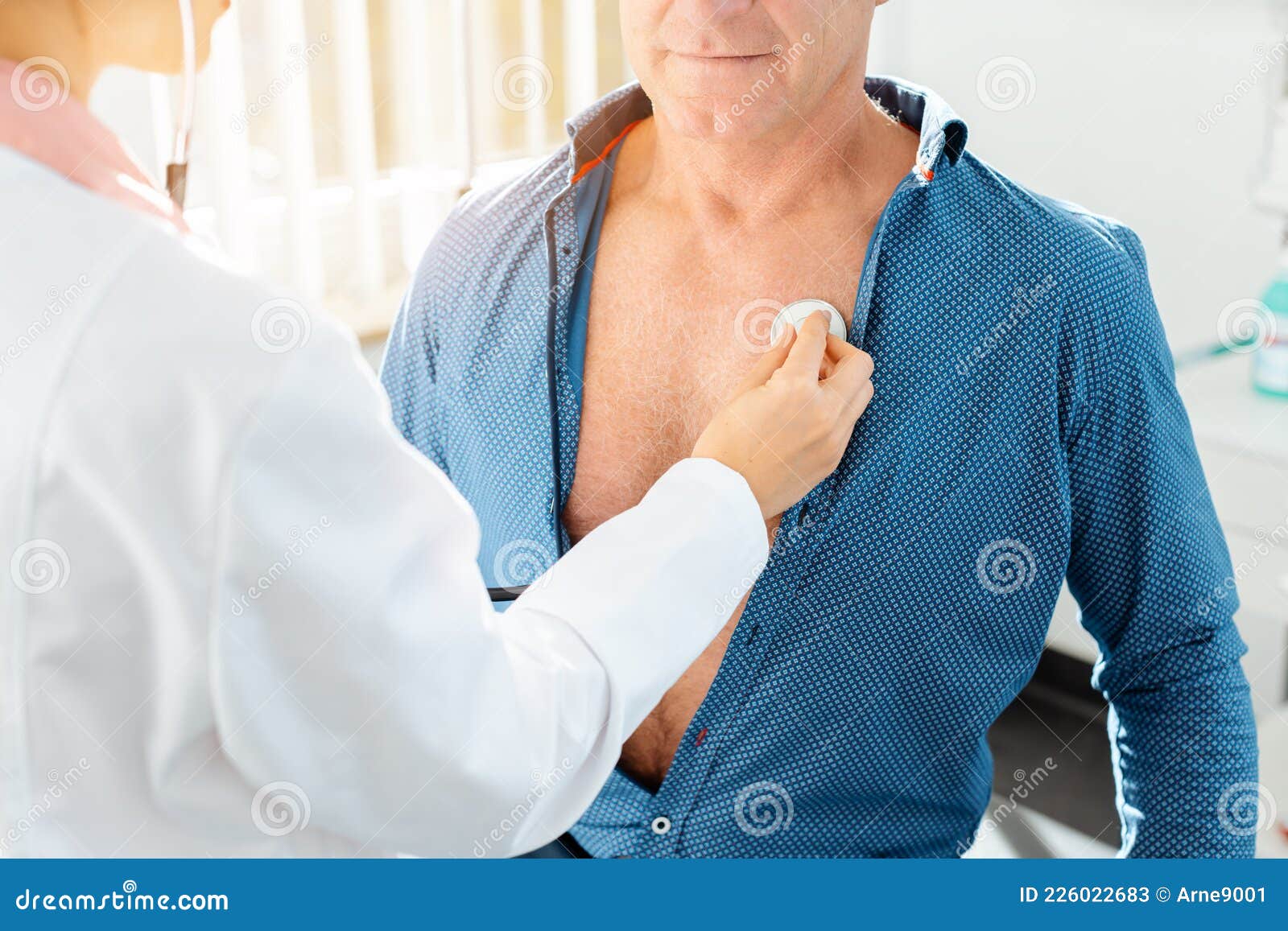 Doctor Checking Lung Function of Patient with Stethoscope Stock Image ...