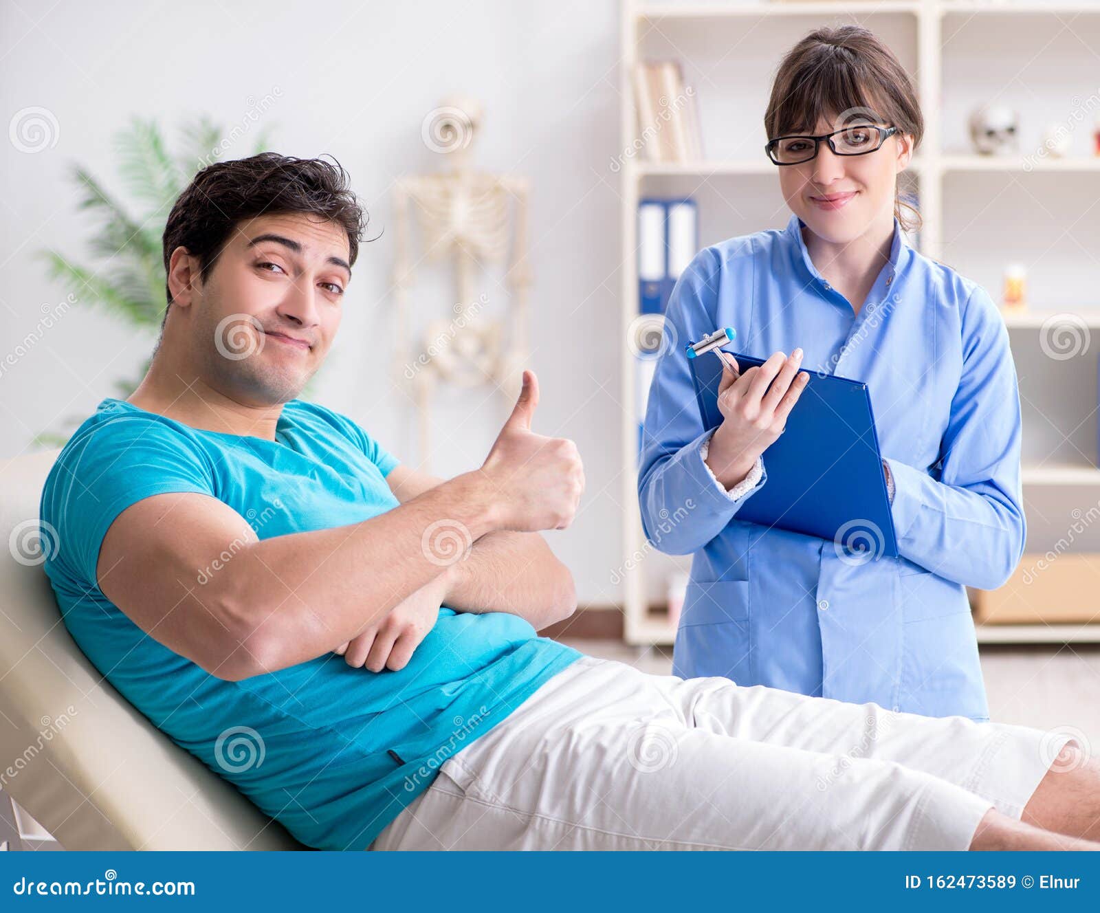 Doctor Checking Nerve Reflexes with Hammer Stock Image - Image of ...