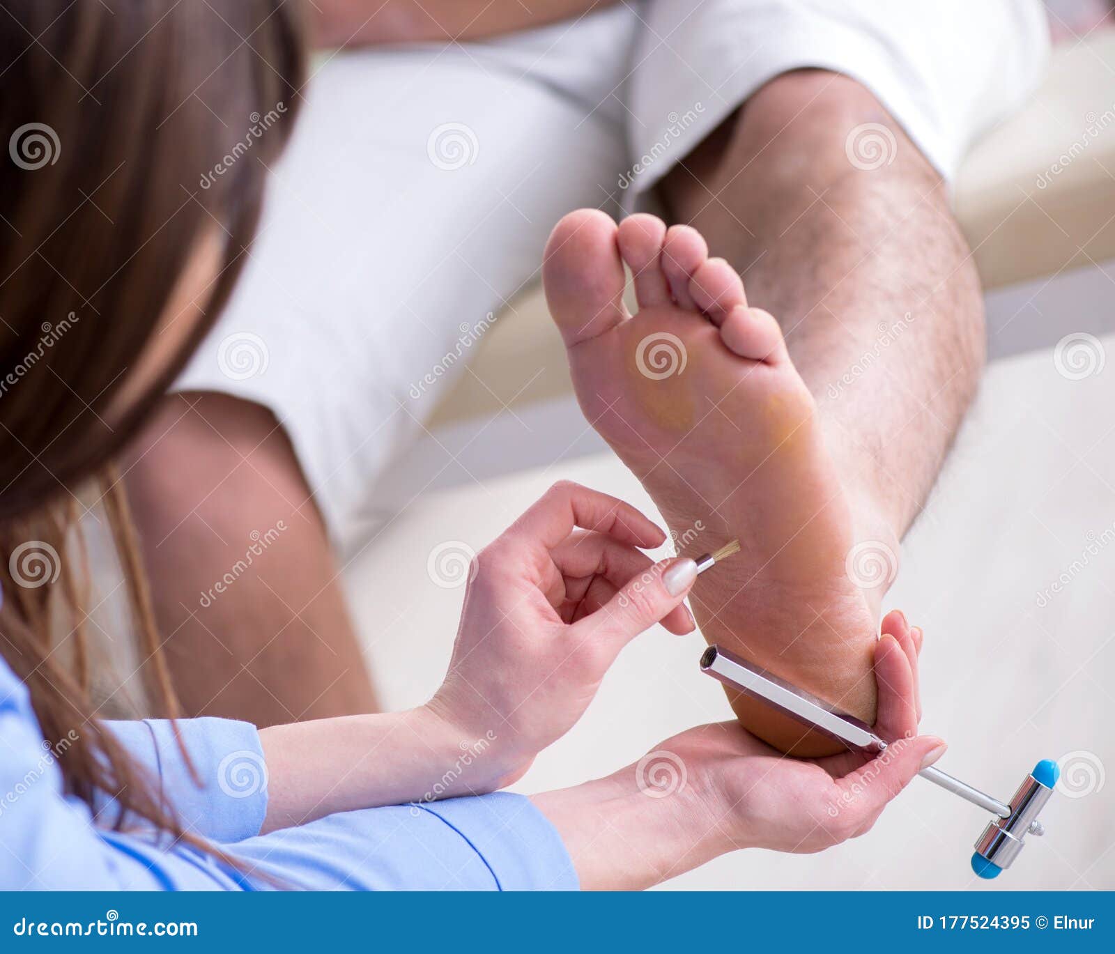 Doctor Checking Nerve Reflexes with Hammer Stock Image - Image of ...