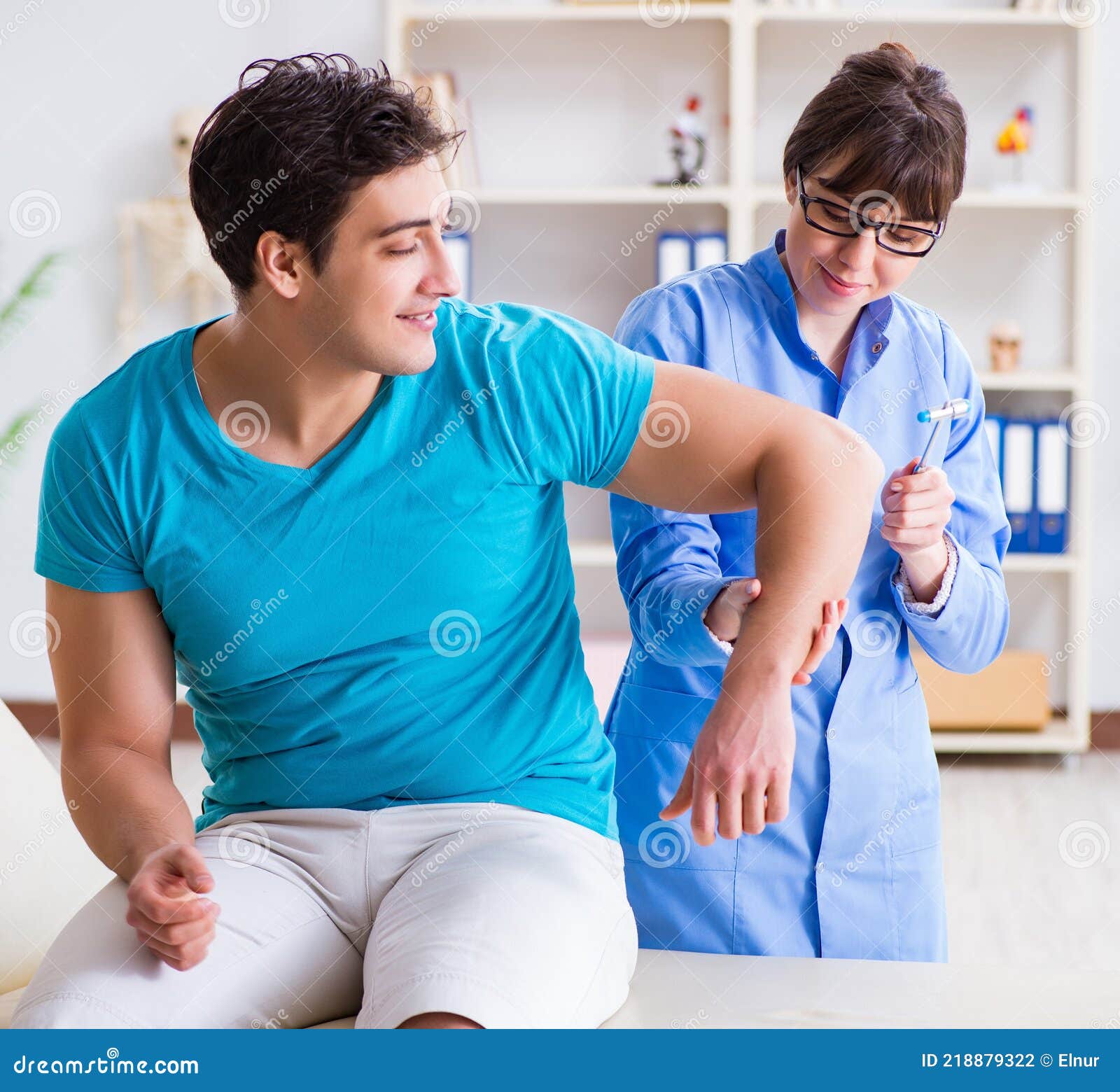 Doctor Checking Nerve Reflexes with Hammer Stock Photo - Image of ...