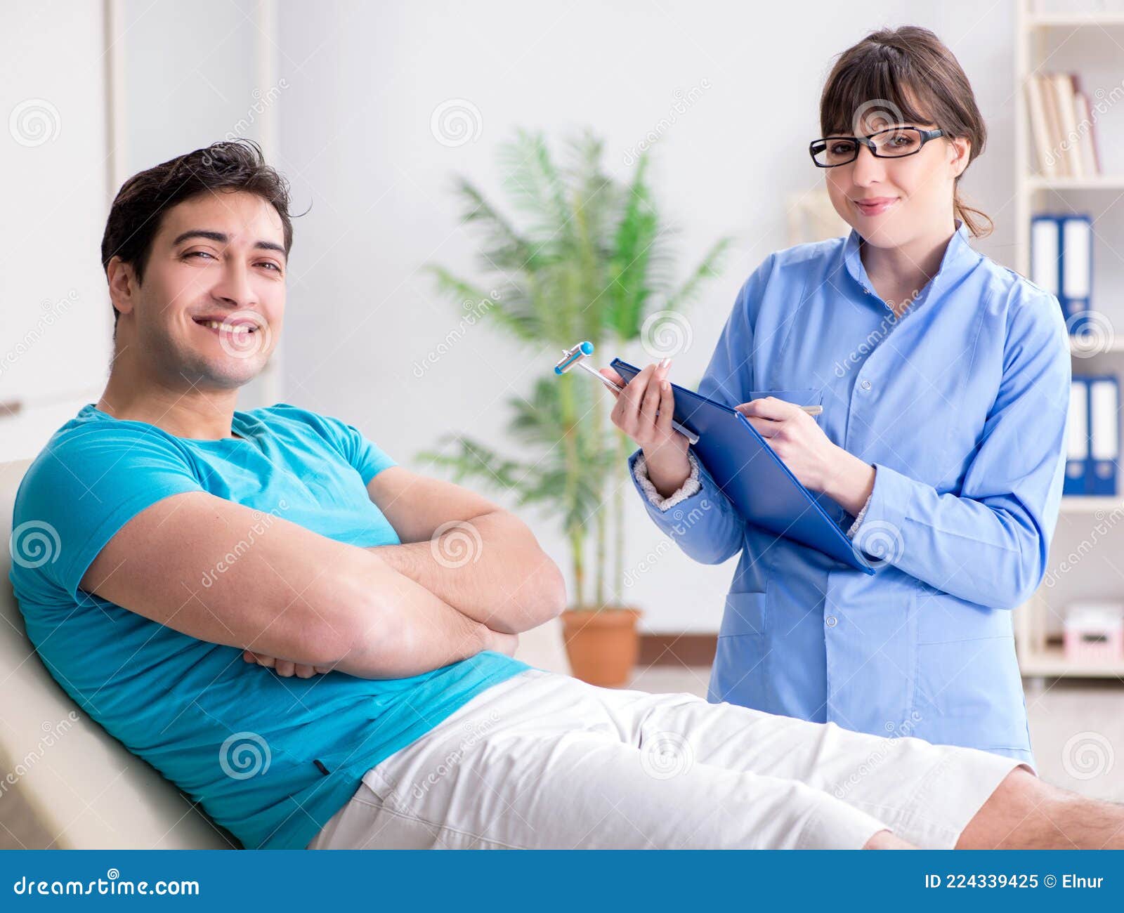 Doctor Checking Nerve Reflexes with Hammer Stock Image - Image of ...