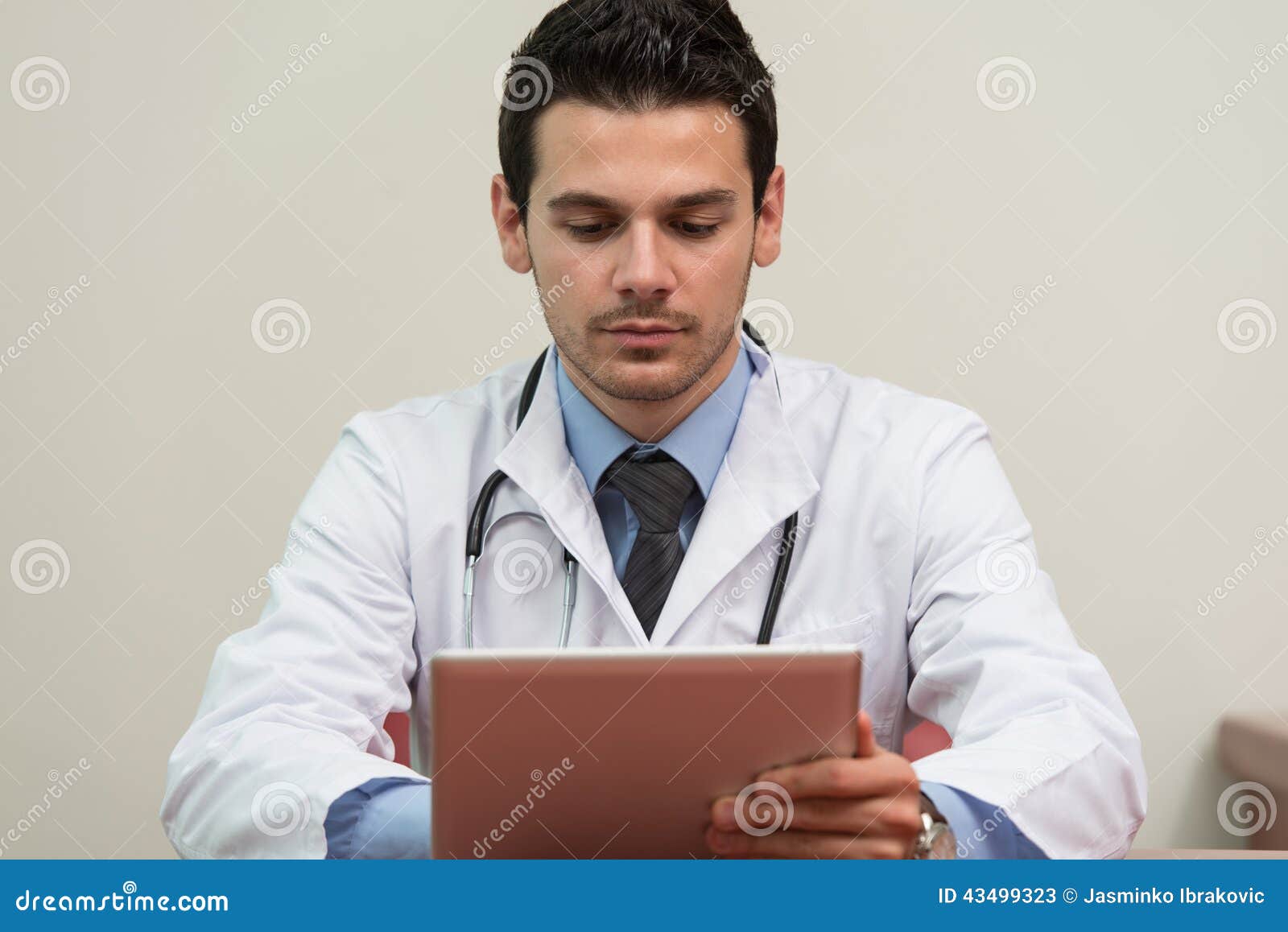 Doctor with Computer stock image. Image of health, instrument - 43499323