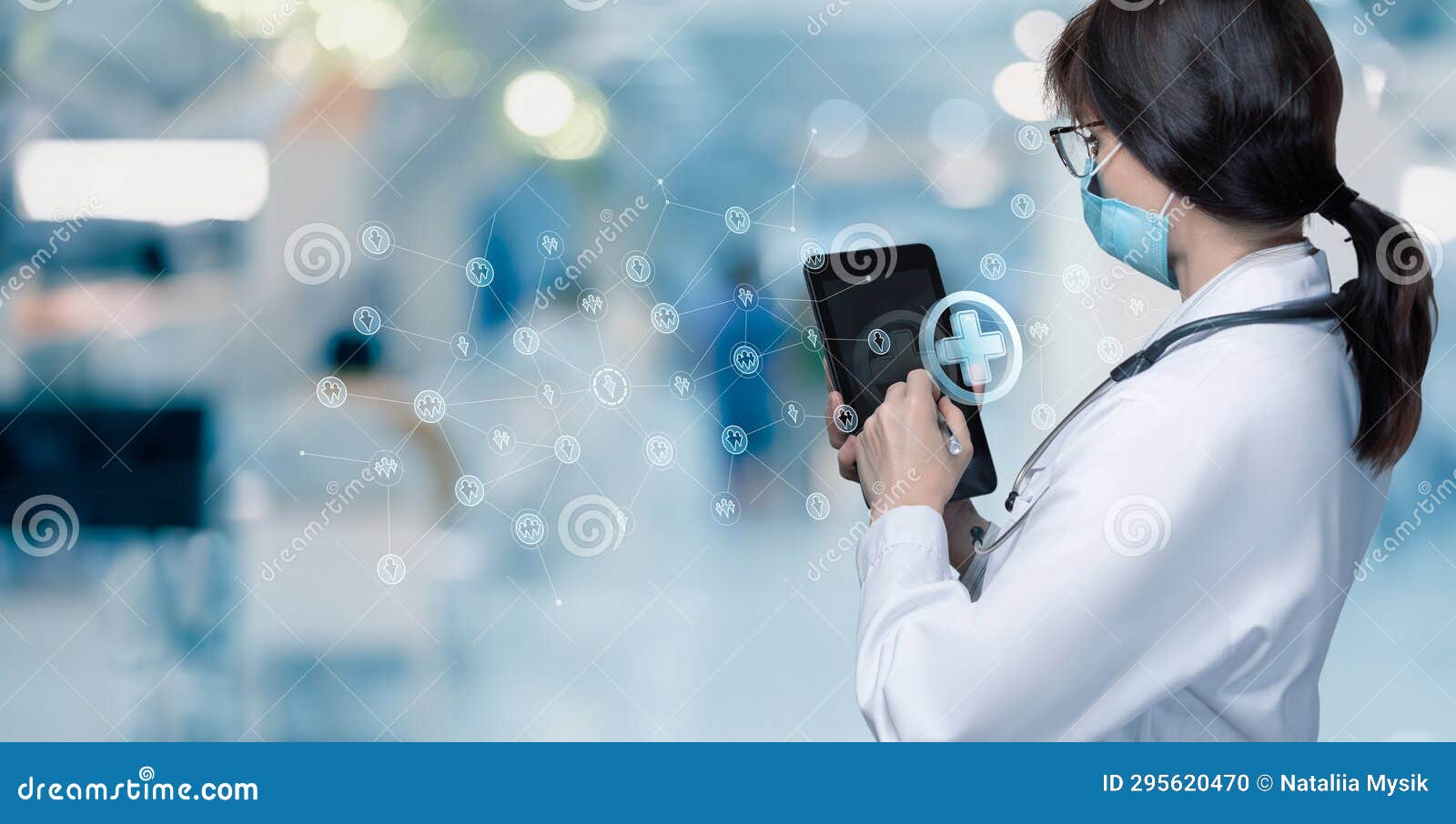 The Doctor Conducts a Consultation with Clients Stock Photo - Image of ...