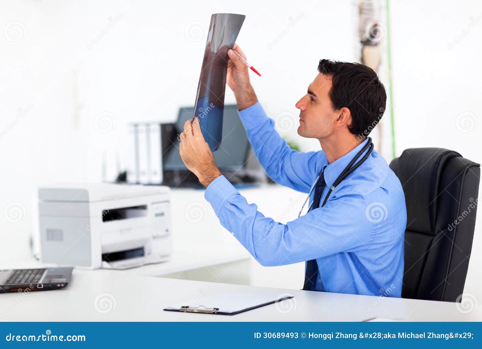 Doctor CT scan stock image. Image of person, clinic, portrait - 30689493