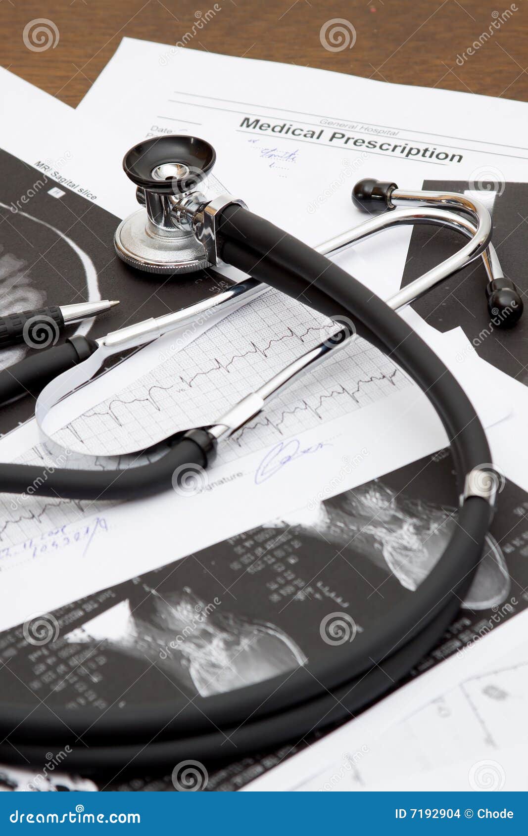 Doctor desk stock photo. Image of doctor, clinic, patient - 7192904