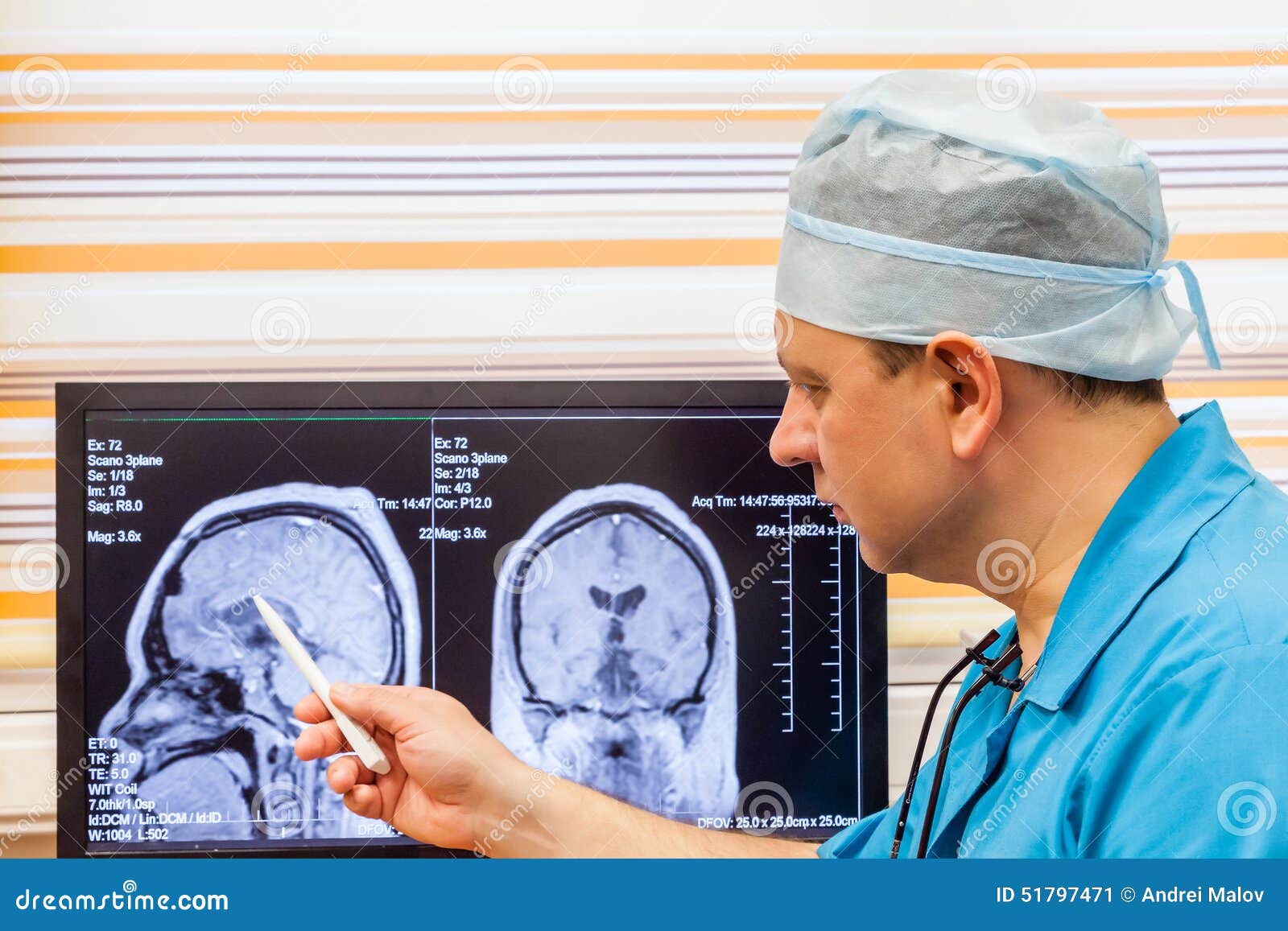 Doctor Examining an MRI Scan Stock Image - Image of care, analyzing ...