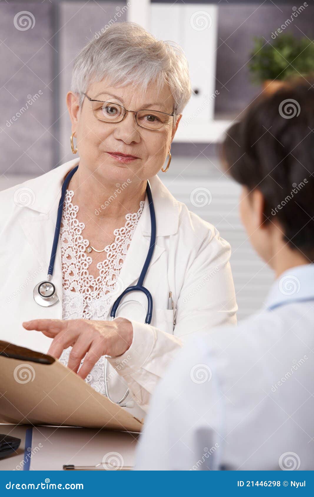 Doctor Explaining To Patient Stock Photo - Image of adult, discussing ...