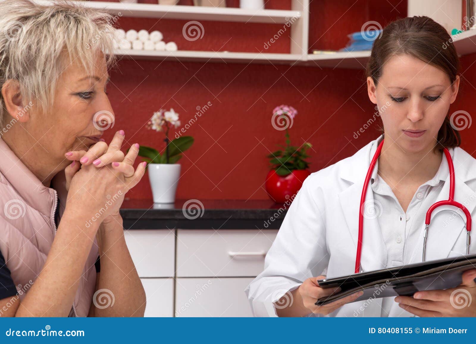 Doctor Explains Female Patient Something Stock Image - Image of checkup ...