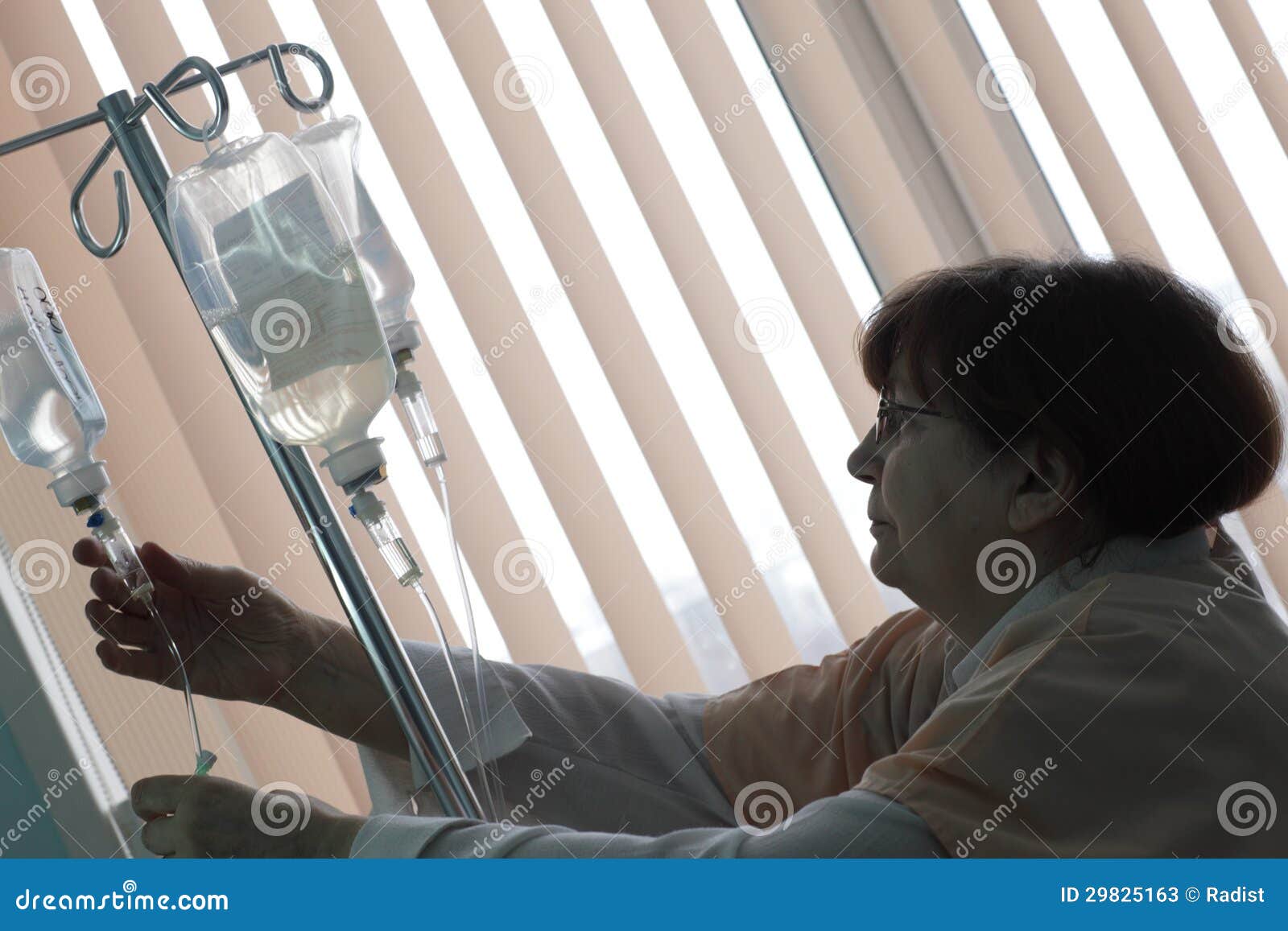Doctor fixing dropper stock image. Image of injection - 29825163