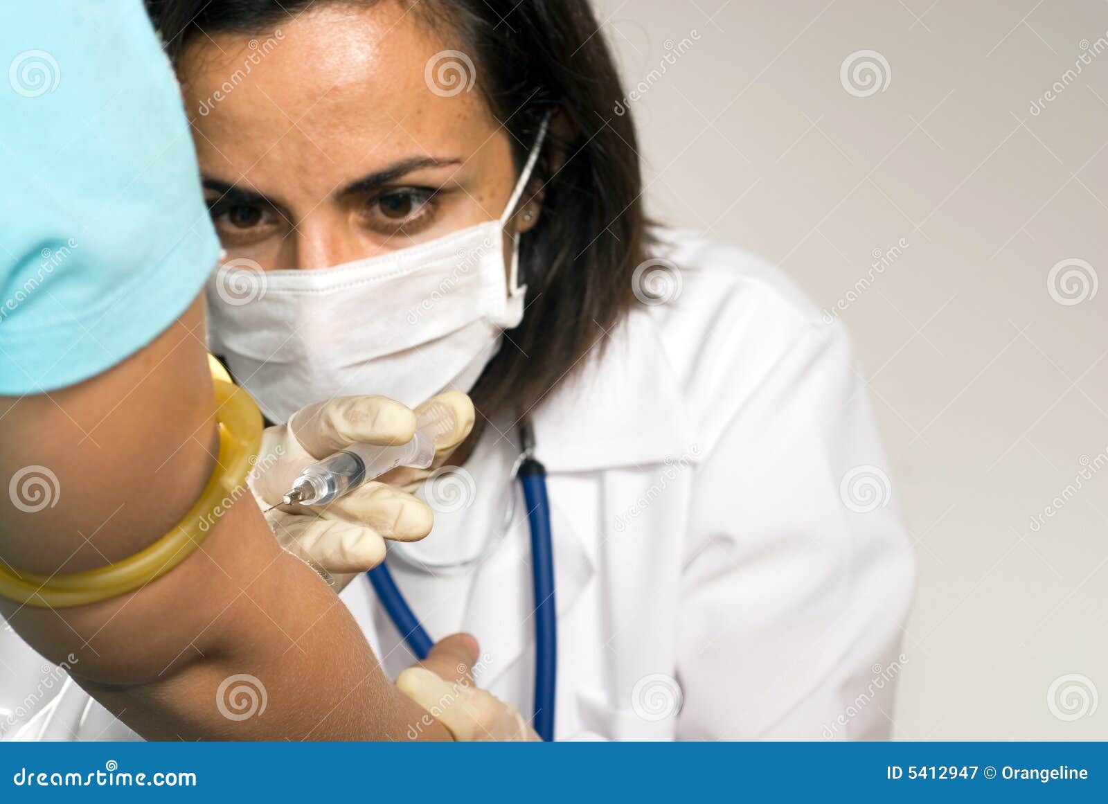 Doctor Giving a Shot-horizontal Stock Image - Image of indoor ...