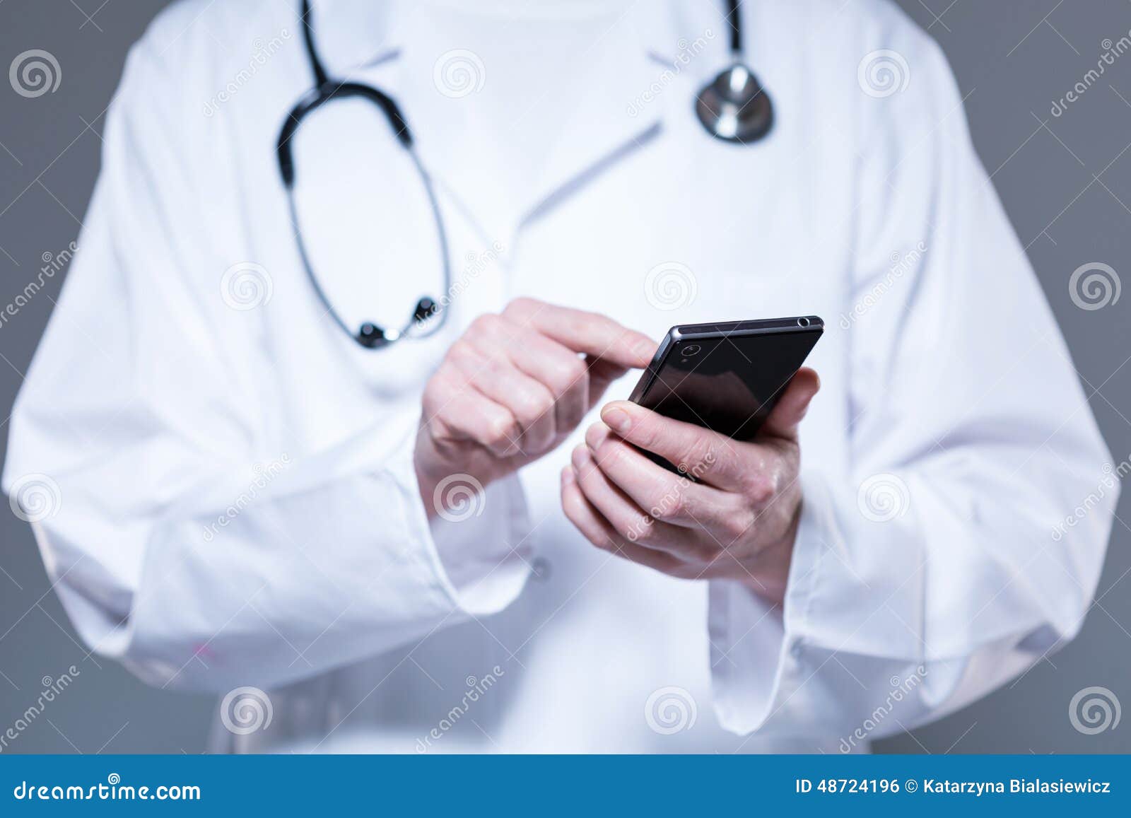 Doctor Hands Using Mobile Phone Stock Photo - Image of practicing ...