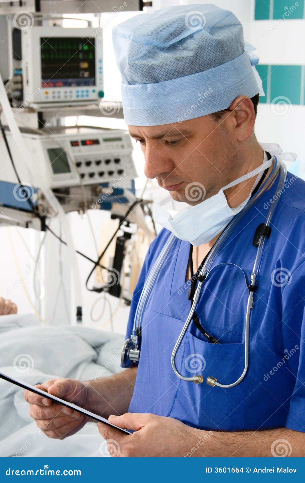 Doctor in ICU stock photo. Image of patient, medicine - 3601664