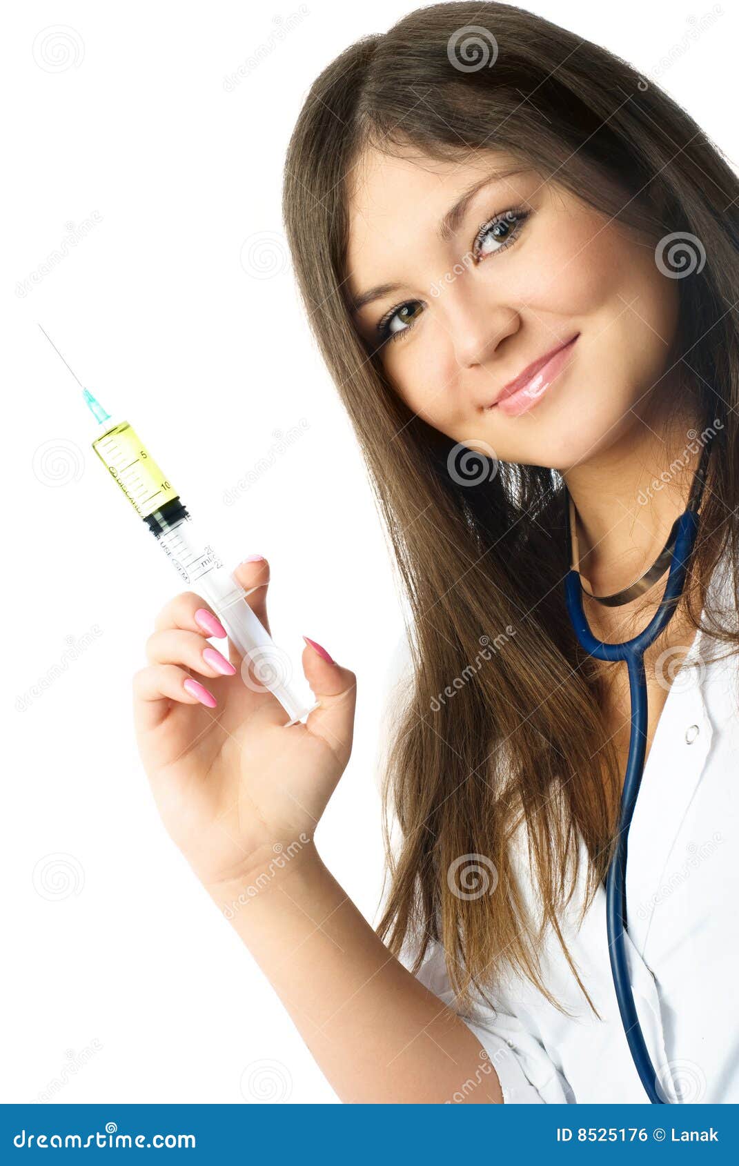 Doctor Joven Que Da Una Inyección Foto de archivo - Imagen de médico ...