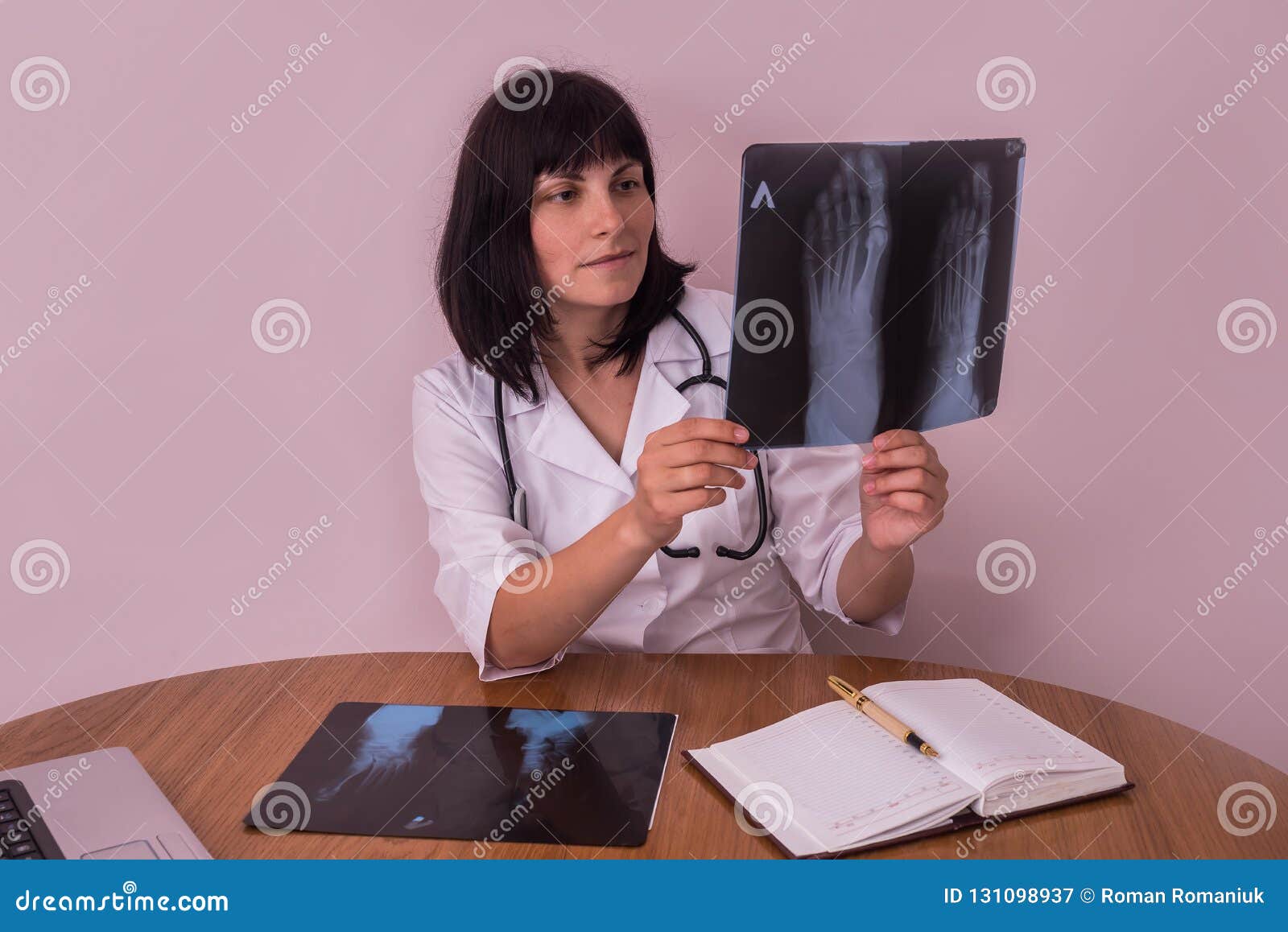 Doctor Looking at Patient`s X-ray of a Foot Stock Image - Image of ...