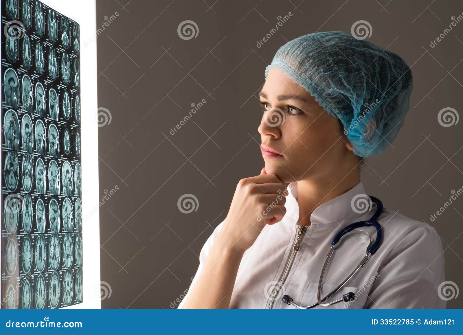 Doctor Looking at the X-ray Stock Image - Image of expertise, bone ...