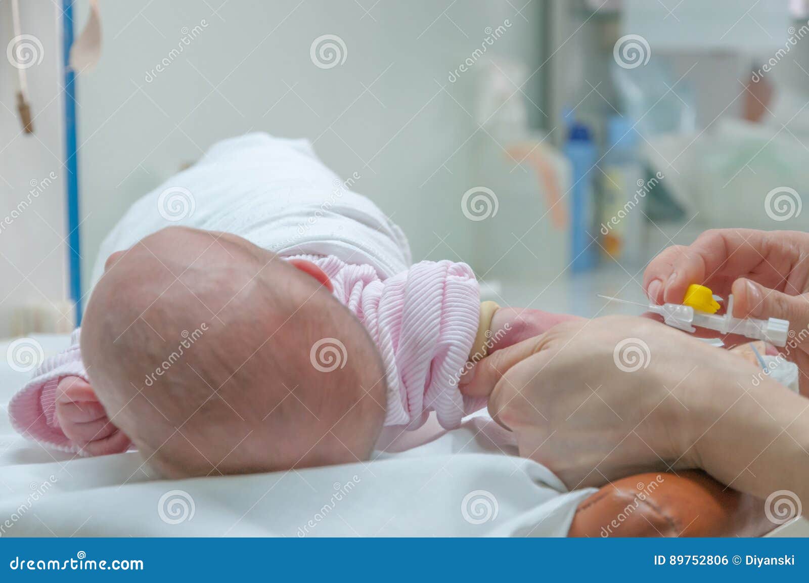 Doctor Making Drainage for Newborn Baby Editorial Photo - Image of baby ...