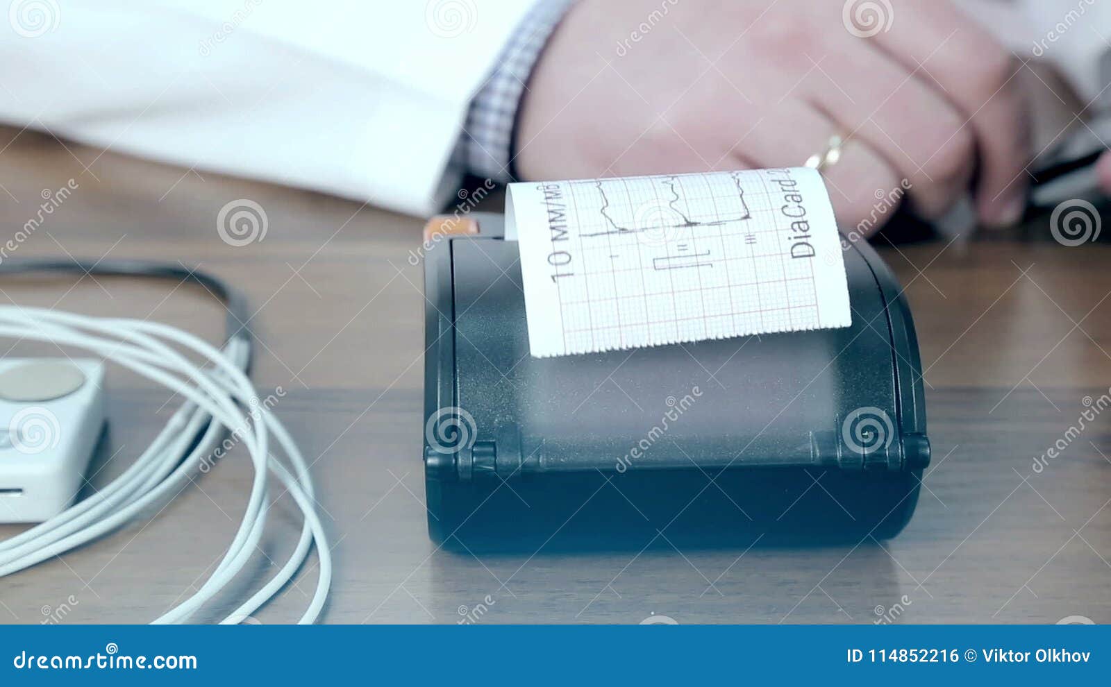 Doctor Prints on the ECG ECG Printer Close-up Stock Footage - Video of ...