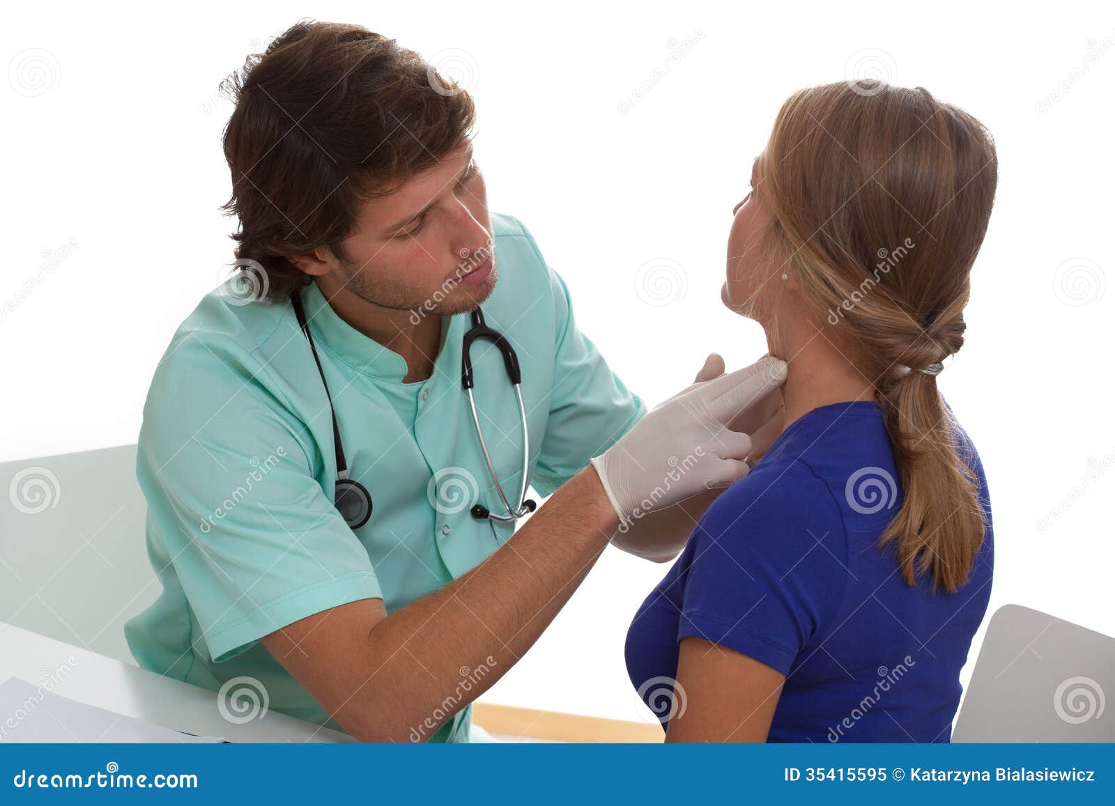 Doctor Que Habla Con El Paciente Imagen de archivo - Imagen de oficina ...