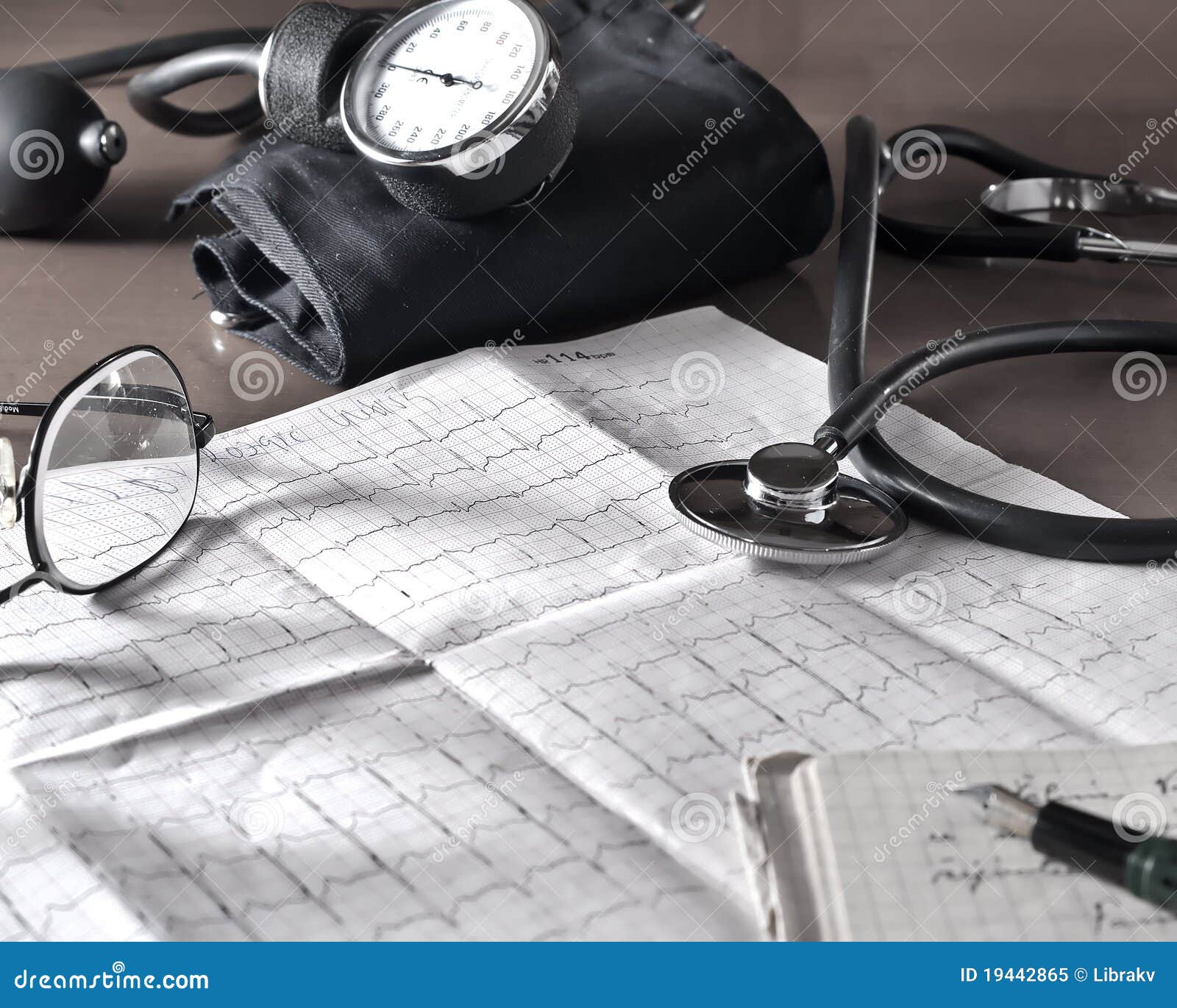 Doctor s table stock image. Image of office, note, medical - 19442865