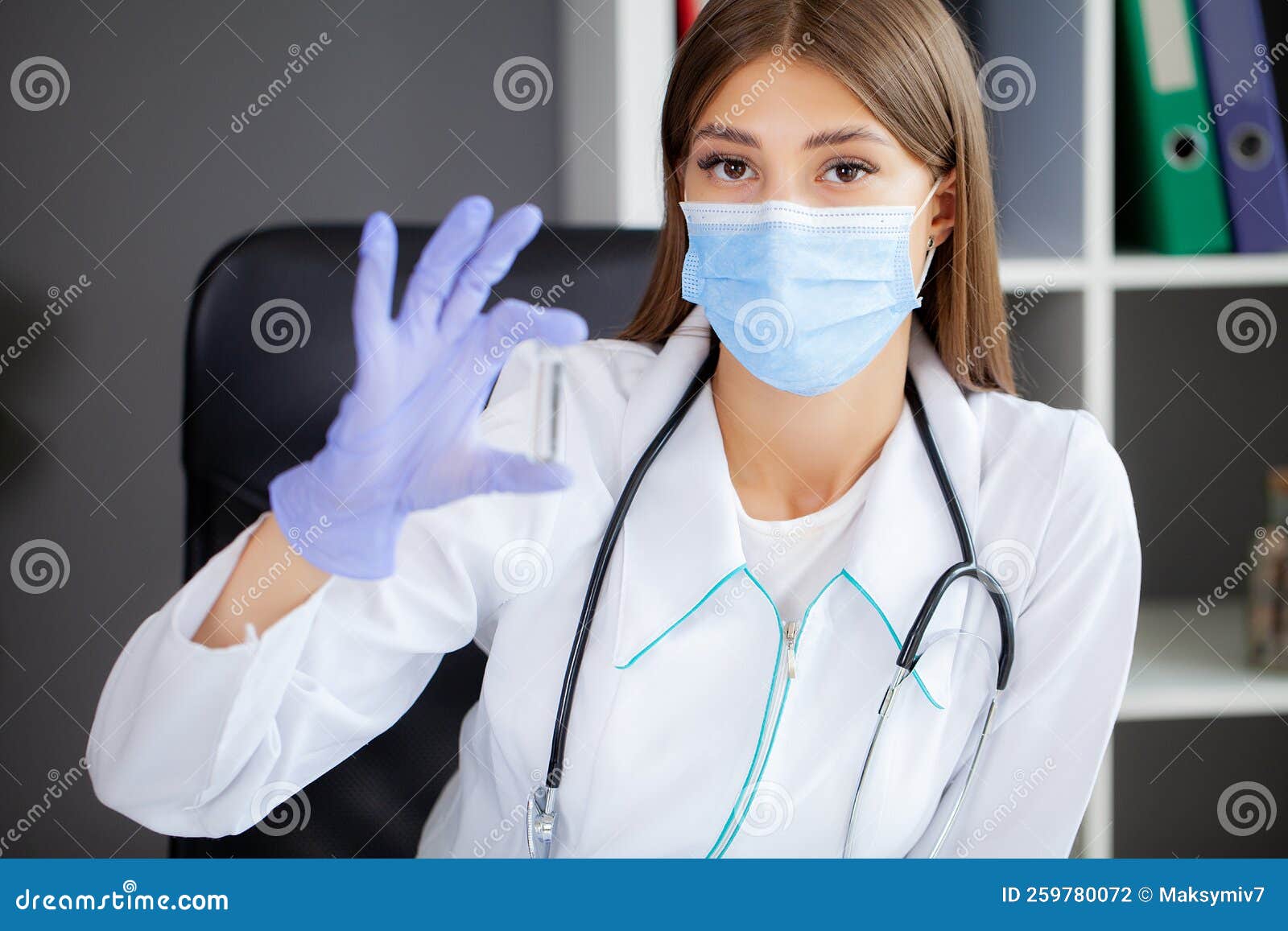 Doctor Scientist in Lab Doing Chemical Test Stock Photo - Image of ...