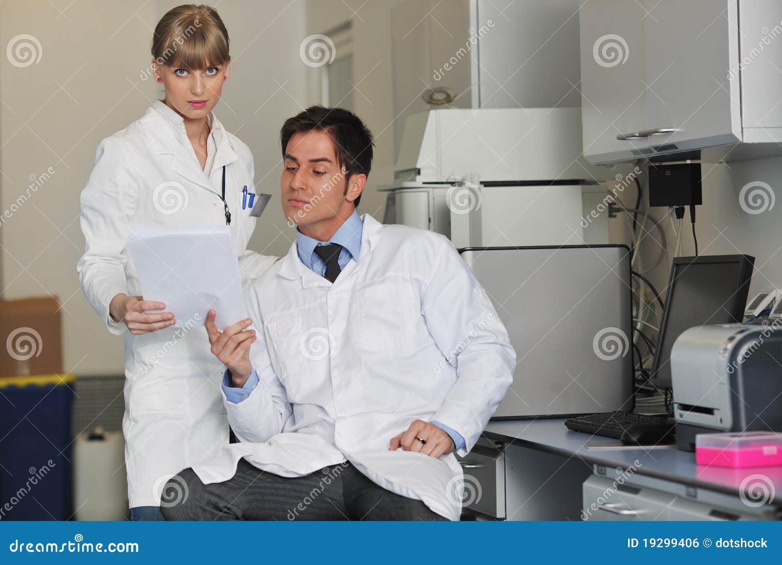 Doctor Scientist in Labaratory Stock Photo - Image of liquid, caucasian ...
