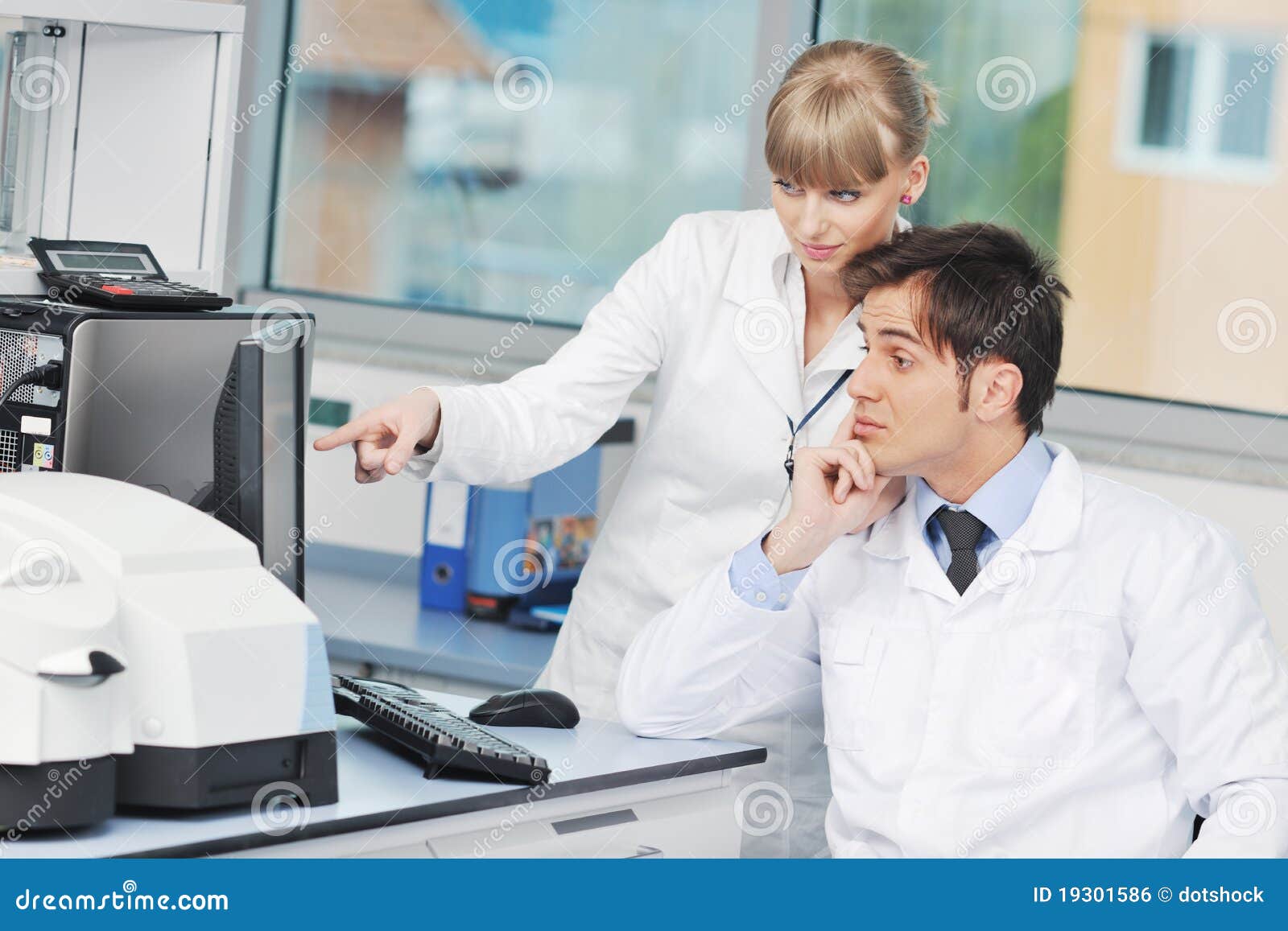 Doctor Scientist in Labaratory Stock Photo - Image of chemistry ...