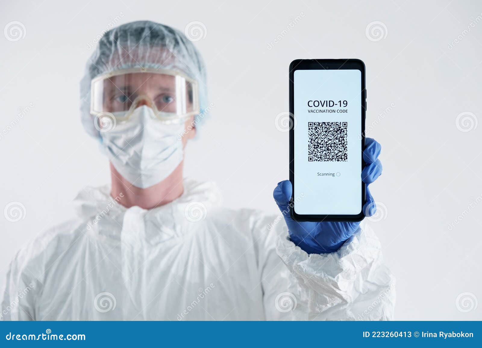 Doctor Showing a QR Code of Vaccination on a Mobile Phone Stock Image ...