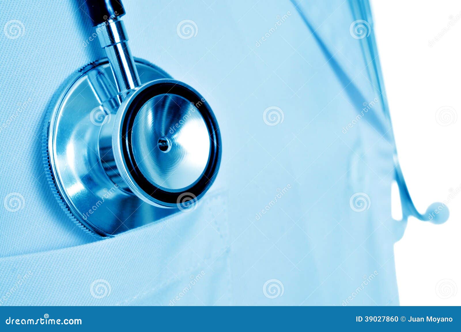 Doctor with a stethoscope stock photo. Image of consulting - 39027860